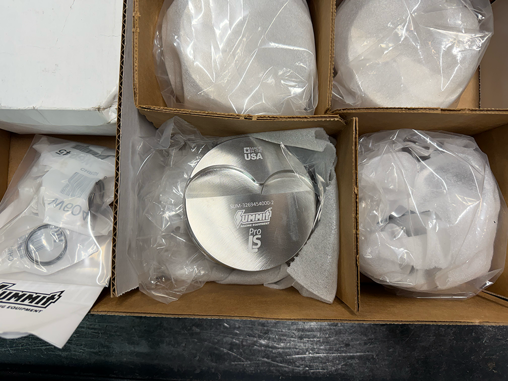 Summit Racing - Pro LS Forged Pistons SUM-3269454000-2 - Proformance ...